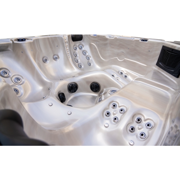 Commercial Grade 6-People Outdoor Jacuzzi Whirlpool for Hotel Project ...